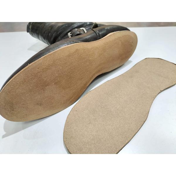 ミッドソール靴のアッパー(本体)とソールの間にいれる3ミリの薄い革製ソールです。redwing等のソール交換時にお選び下さい。