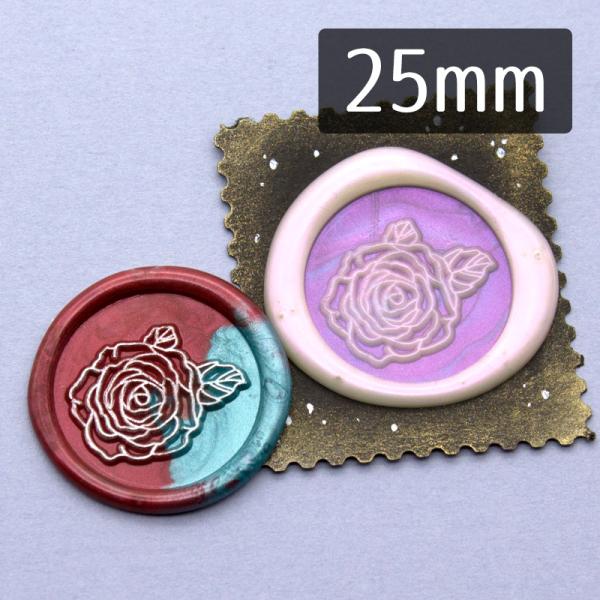 手紙のアクセントや手作りアクセサリーのタグ、DIYウェディングのギフトタグなどに。■内容：シーリングスタンプ単品■サイズ（約）　スタンプ印面：25mm　高さ：15mm■素材：金属■デザイン：大きなバラと葉●シーリングスタンプについてネジ式で...