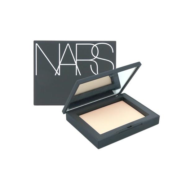 商品詳細ブランド名NARS(NARS)商品名ライトリフレクティングセッティングパウダー プレスト N 05555 FOG内容量10g商品説明光沢感のある仕上がりでメイクをロック。テカリをカバーし、ルミナスな質感を長時間キープするセッティング...