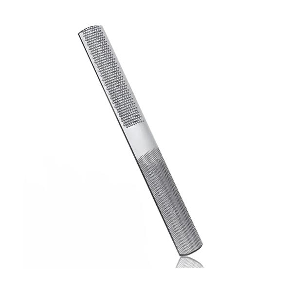 パッケージ個数:1・製品サイズサイズ20cm*2.3cm*0.7cm。・優れた材質構造用炭素鋼、やすりの硬度を高め、耐久性と丈夫さを持っています 半丸。・4in1な機能端部１は、コースカット面とウッドラスプ面を有する平らであり、エンド２は、...