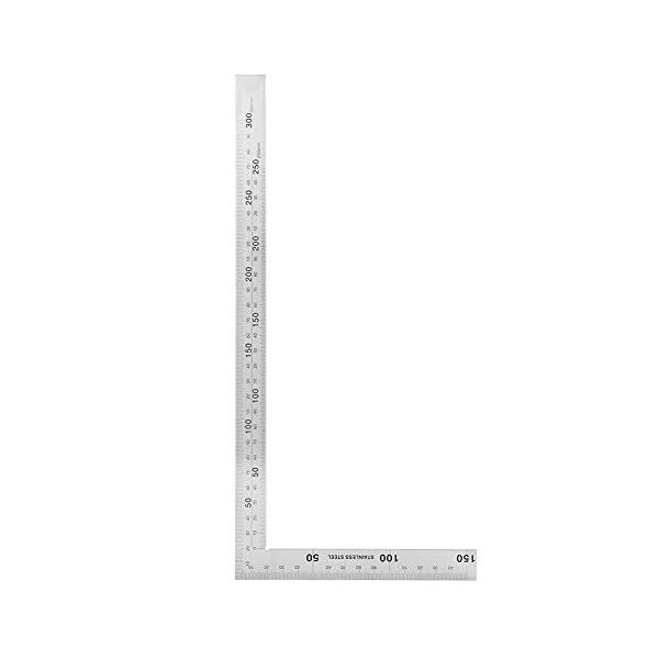 NumberOfItems:1・パッケージ個数:1・直角定規サイズ：Ｌ型金属直角定規曲尺は150 x 300mm（精度は1mmまで）L字型で短辺が15cm、長辺が30cmになっています/133gだけです。・ステンレス鋼製：弊社のステンレス鋼...