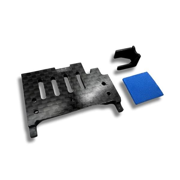 カーボンファイバー/-/-・?FM-Aシャーシ用モーターカバー・?純正カバーと比較し、シャーシの内側に収まるため、より小さいタイヤ径でも地上高を確保しやすくなります。・?モーターをしっかりとホールドするため、全面を覆うフルカバータイプの形状...