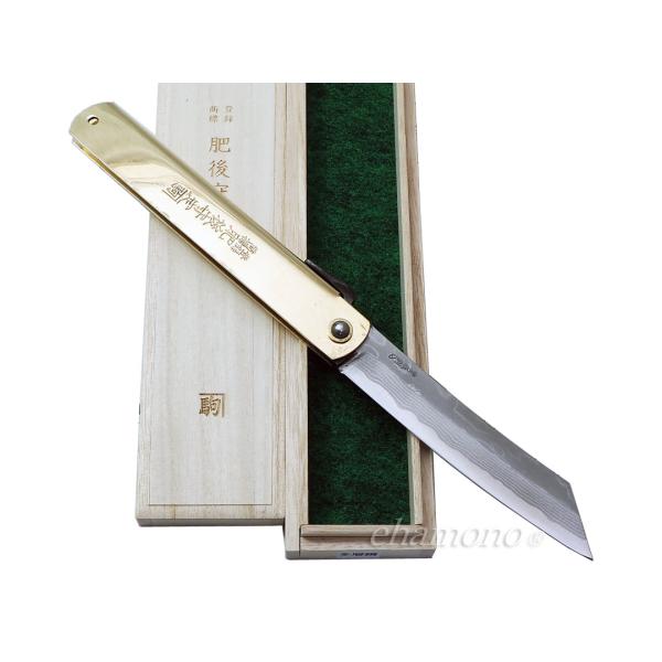 5寸ジャンボ多層鋼プレミアバージョン！特別製の肥後守（ひごのかみ）です。刃長120mm特大サイズより２回り大きなジャンボサイズの刀身には、美しい多層鋼の刃紋が出ています。桐箱入りですのでコレクションに、また、大切な方へのプレゼントにもきっと...