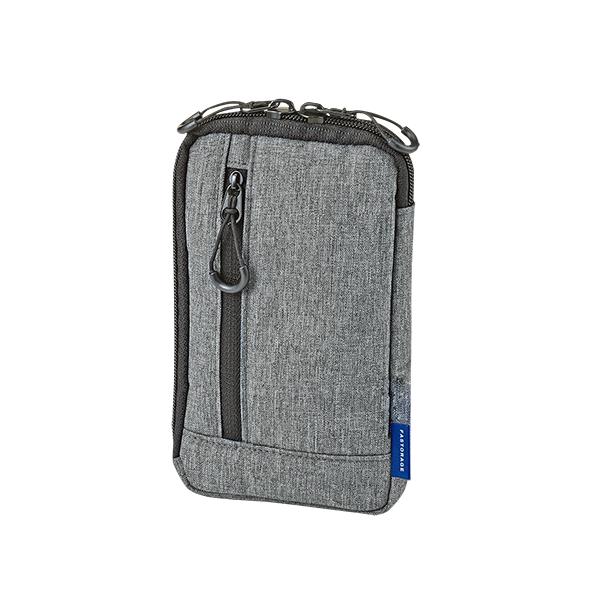 頻繁に使うガジェット小物をひとまとめに収納・ベルトに通して縦横どちら向きでも装着可能・カラビナで装着可能・内側には仕分けの出来るメッシュポケット付・強撥水生地で中身を水から守る・iPhone11、X、8収納可能約H175×W105×D25m...