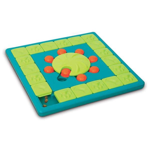 ペットトレーナー推奨！スウェーデン生まれの知育トイ