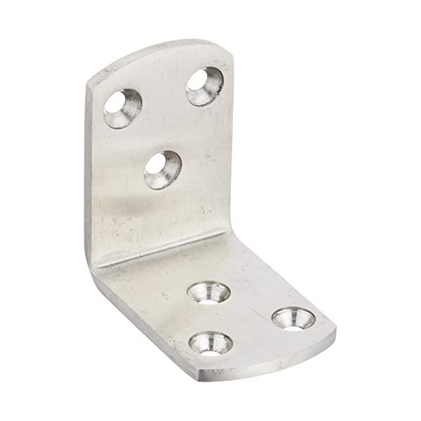 サイズ：45x45x幅30x厚さ3ミリ ビス穴径：φ４ミリ ビス穴数：６個 販売単位：1個（パッケージ等はありません） 材質：ステンレスSUS304／ヘアーライン