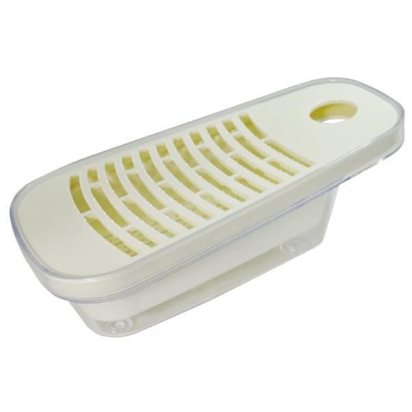 【商品概要】おろし板が曲面なので抵抗が少なく、らくにおろせます。刃の傾斜角度8度、更に刃のサイズ、ピッチを変える事で、きめ細やかに、効率よくおろせます。おろすと同時に水切りができる便利な水切りトレー付き水をそのまま捨てられる水切り穴付きです...