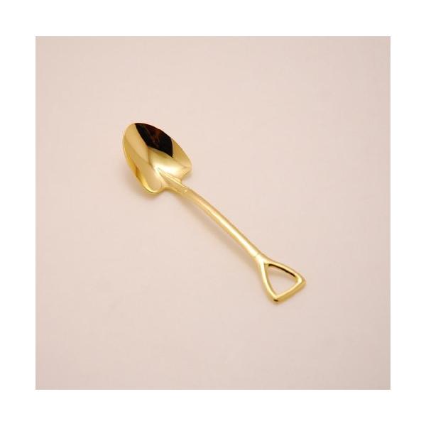 【商品概要】サイズ:全長11.3cm 幅2.6cm 高さ1.6cm材質:ステンレススチールサイズ:全長113mm 幅26mm 高さ16mm重量:12g(包装重量14g)仕上げ:金メッキ仕上げ原産国:日本【商品説明】スコップ型のスプーンです。...