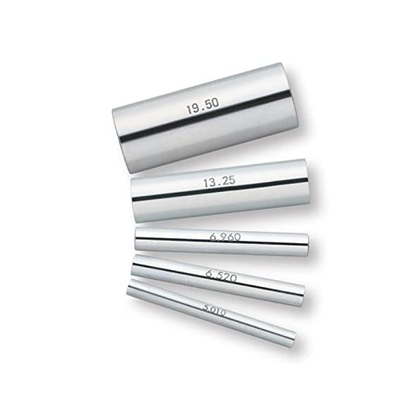 【商品概要】生産国:日本径精度(μm):±2真円度(μm):1.6直径不同(μm):1.6硬度(HV):650以上【商品説明】説明穴径などの精度確認に最もポピュラーなタイプです。1.000mm以上はピンゲージに呼び寸法を印字してあります。【...