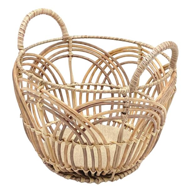 【商品概要】Φ22ｘ高さ16cm（総高21cm）　底部サイズ Φ15cm(本体)ポリエチレン　ポリプロピレン　アイアン　(底布)表生地ポリエステル70％　綿30％、芯材(裏面)　EVA生産国：中国天然素材風のポリエチレン、ポリプロピレンを使...