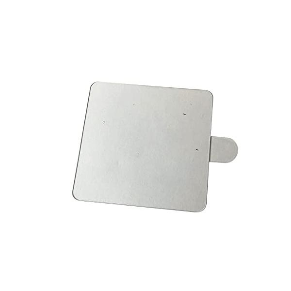 【商品概要】透明性の高いケーキトレーケーキの底敷きに最適ケーキをよりクールでオシャレに演出致します。取っ手タイプのため、ショーケースから取り出し易いです。【商品説明】透明性の高いケーキトレー。ケーキの底敷きに最適です。取っ手が付いているので...