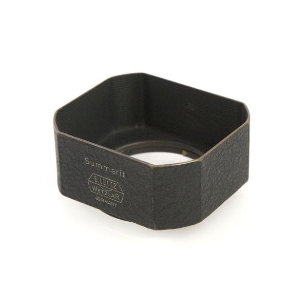 ■商品名ライカ ズマリットフード(XOONS)■状態並品塗装剥がれ・キズなどの使用感がありますが、機能面に問題は無い実用的な中古品です。スタッフコメントこの時代のLeitz製機材は工芸作品と言えるほどの見事な出来栄えです。フード本来での使用...