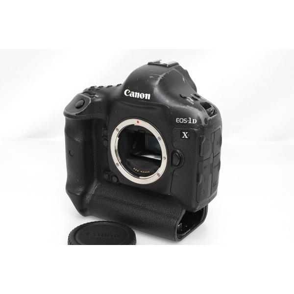 ■商品名EOS-1D X ボディ■状態お買い得品使用感が高く、ショット数も多くなっております。[外観]全体的に使用に伴うスレや傷があります。[光学]イメージセンサーに異常は無くきれいな状態です。ファインダー内にゴミの侵入があります。[動作]...