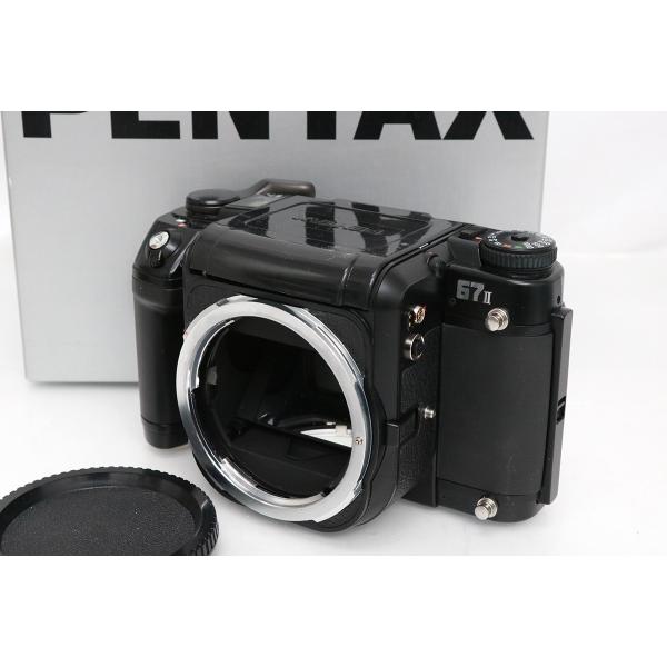 ■商品名ペンタックス 67II ボディ■状態並品■付属品ボディキャップアイピース説明書元箱※付属品について上記、主要な付属品を記載しております。画像にあるものが全てとなりますので、詳細は商品写真よりご確認ください。■動作フィルム巻き上げ：問...