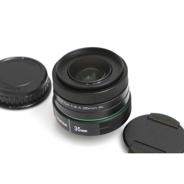 ■商品名ペンタックス smc PENTAX-DA 35mmF2.4AL■状態良品[外観]概ねきれいな状態ですが、一部スレや傷があります。[光学]チリの混入と薄くもりはありますがカビなどは無く実用的な状態です。[動作]基本動作に異常は無く動作...