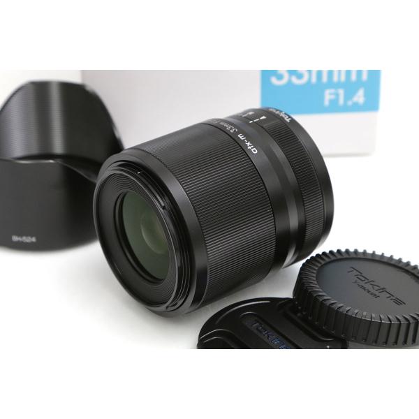 ■商品名Tokina atx-m 33mm F1.4 X■状態良品[外観]概ねきれいな状態ですが、一部スレや傷があります。[光学]チリの混入と極めて薄いクモリが認められますが実用的な状態です。[動作]基本動作に異常は無く動作良好です。絞り環...