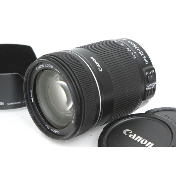 ■商品名キヤノン EF-S18-135mm F3.5-5.6 IS USM■状態良品[外観]概ねきれいな状態ですが、一部スレや傷があります。フォーカスリングに多少べたつきがあります。[光学]前群裏に目立つチリの混入はありますがくもりやカビな...