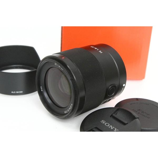 ■商品名ソニー FE 35mm F1.8 SEL35F18F■状態良品[外観]概ねきれいな状態ですが、一部スレや傷があります。フォーカスリングにスレ傷があります。フードに多少スレがあります。シリアルのシールのラミネートが一部?がれています。...