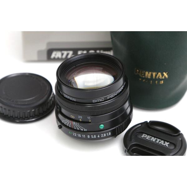 ■商品名ペンタックス FA77mmF1.8 Limited■状態お買い得品レンズ内くもりが発生しております。[外観]目立つ傷や使用感はなく外観状態は良好です。>[光学]レンズ内にくもり/バルサム切れがあります。[動作]基本動作に異常は...