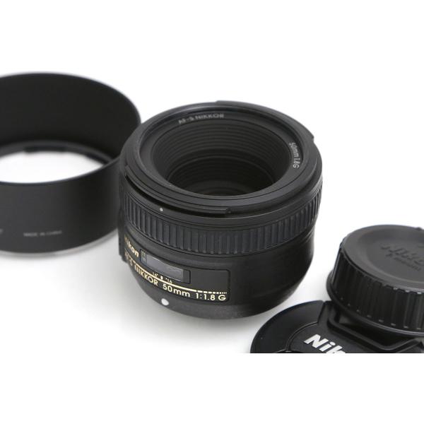 ■商品名ニコン AF-S NIKKOR 50mm f/1.8G■状態美品[外観]わずかなスレや小傷はありますが、中古品としてきれいな状態です。[光学]わずかな微細チリのみでくもりやカビなど無くきれいな状態です。[動作]基本動作に異常は無く動...