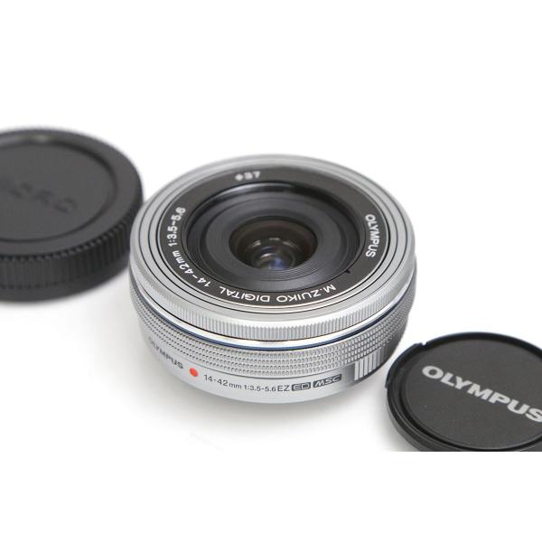 ■商品名オリンパス M.ZUIKO DIGITAL ED 14-42mm F3.5-5.6 EZ [シルバー]■状態美品[外観]わずかなスレや小傷はありますが、中古品としてきれいな状態です。[光学]わずかな微細チリのみでくもりやカビなど無く...