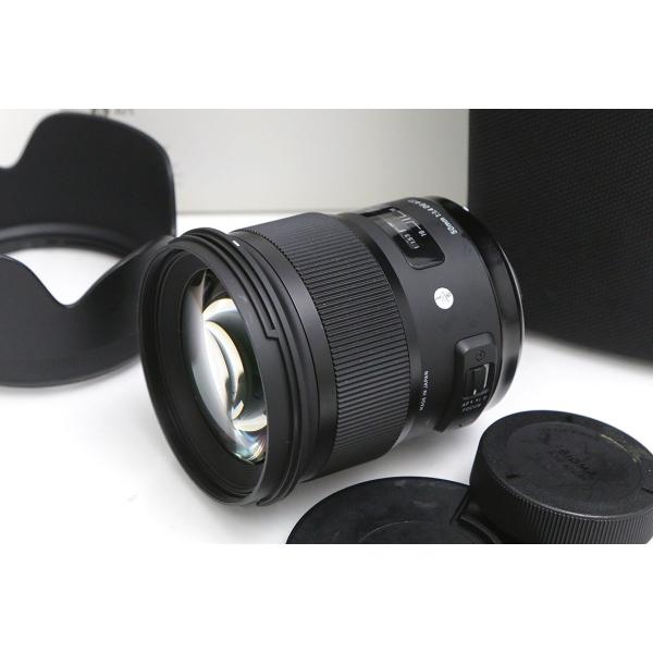 ■商品名シグマ 50mm F1.4 DG HSM [ニコン用]■状態並品[外観]全体的に使用に伴うスレや傷があります。[光学]チリの混入はありますがくもりやカビなどは無く実用的な状態です。[動作]基本動作に異常は無く動作良好です。スタッフコ...
