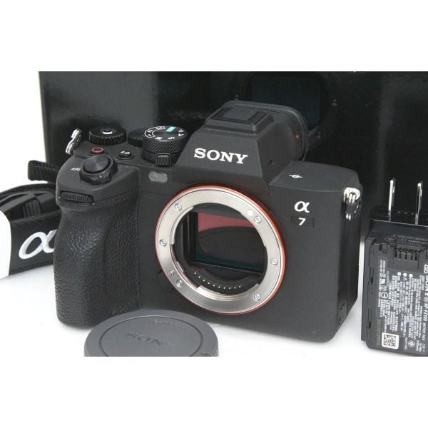 ■商品名ソニー α7 IV ILCE-7M4 ボディ（センサー清掃済み）■状態極美品[外観]目立つダメージや使用感など無くきれいな状態です。[光学]ファインダーやイメージセンサーに異常は無くきれいな状態です。[動作]基本動作に異常は無く動作...