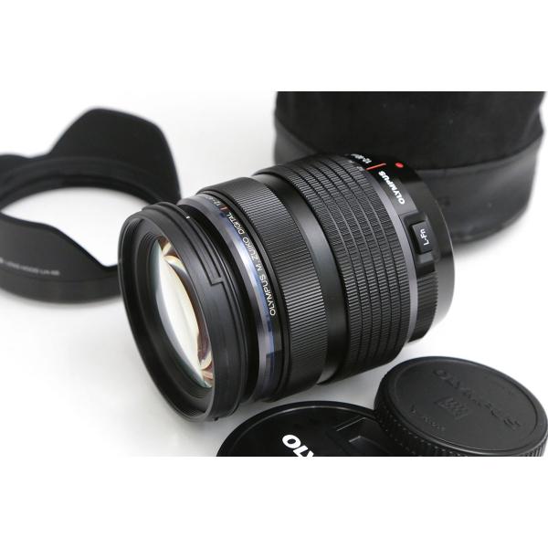 ■商品名オリンパス M.ZUIKO DIGITAL ED 12-40mm F2.8 PRO■状態美品[外観]わずかなスレや小傷はありますが、中古品としてきれいな状態です。[光学]わずかな微細チリのみでくもりやカビなど無くきれいな状態です。[...