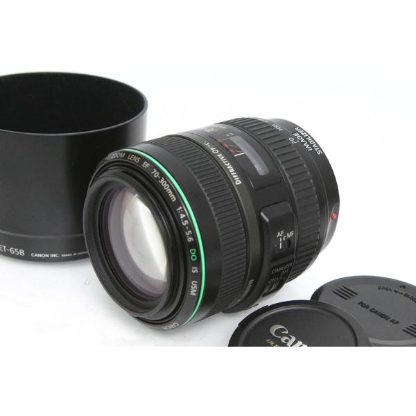 ■商品名キヤノン EF70-300mm F4.5-5.6 DO IS USM■状態美品[外観]わずかなスレや小傷はありますが、中古品としてきれいな状態です。[光学]わずかな微細チリのみでくもりやカビなど無くきれいな状態です。[動作]基本動作...