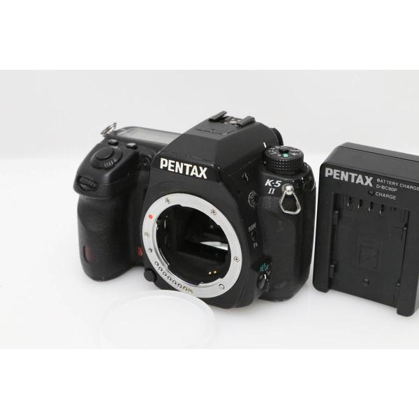 ■商品名ペンタックス PENTAX K-5 II ボディ ■状態 お買い得品バッテリーと充電器が欠品しています。目当てゴムに切れがあります。シャッター耐久回数を超えています。使用感が高く、キズ・スレ・塗装ハゲが多くあります。現状確認できる症...