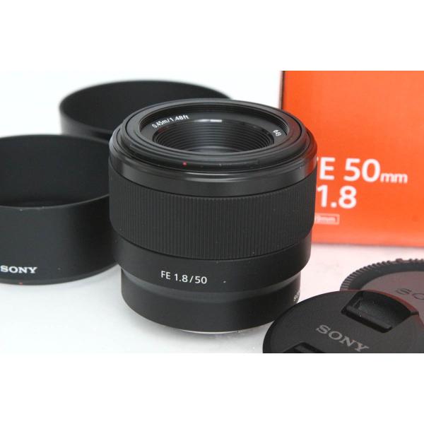 ■商品名ソニー FE 50mm F1.8 SEL50F18F■状態美品[外観]わずかなスレや小傷はありますが、中古品としてきれいな状態です。[光学]わずかな微細チリのみでくもりやカビなど無くきれいな状態です。[動作]基本動作に異常は無く動作...