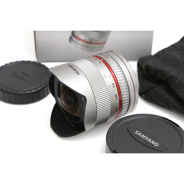 ■商品名サムヤン 8mm F2.8 UMC FISH-EYE II シルバー [キヤノンEF-M用]■状態良品[外観]概ねきれいな状態ですが、一部スレや傷があります。[光学]チリの混入はありますがくもりやカビなどは無く実用的な状態です。[動...