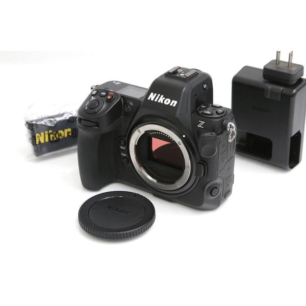 ■商品名ニコン Z 8 ボディ（純正予備バッテリー/センサー清掃済）■状態美品[外観]わずかなスレや小傷はありますが、中古品としてきれいな状態です。[光学]ファインダーやイメージセンサーに異常は無くきれいな状態です。[動作]基本動作に異常は...