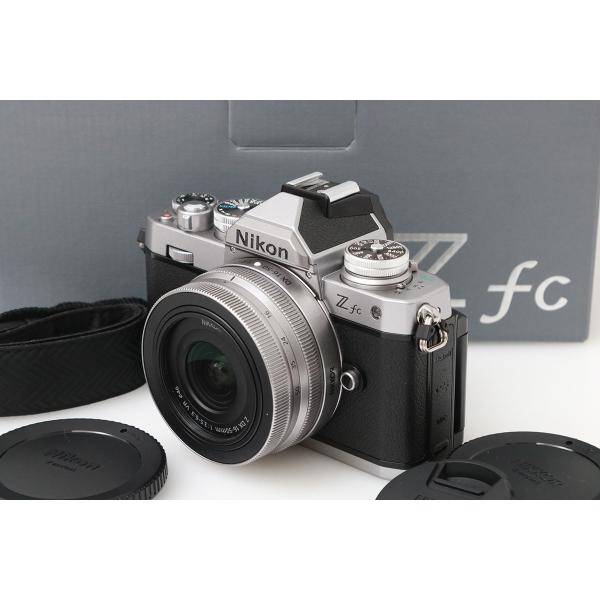 ■商品名ニコン Z fc 16-50 VR レンズキット [シルバー] （センサー清掃済）■状態良品[外観]概ねきれいな状態ですが、一部スレや傷があります。化粧品臭付着があります。[光学]ファインダーやイメージセンサーに異常は無くきれいな状...