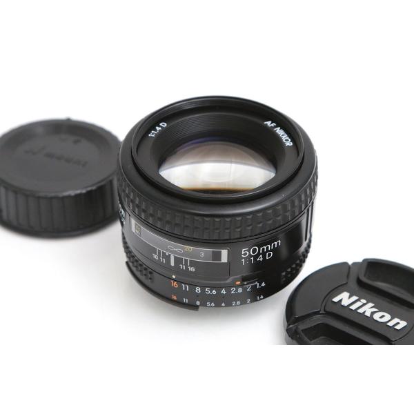 ■商品名ニコン AI AF Nikkor 50mm f/1.4D■状態良品[外観]概ねきれいな状態ですが、一部スレや傷があります。[光学]チリの混入はありますがくもりやカビなどは無く実用的な状態です。[動作]基本動作に異常は無く動作良好です...