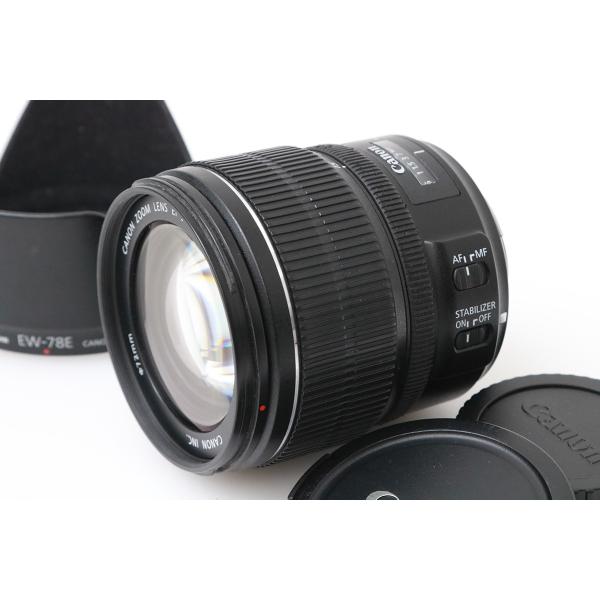 ■商品名キヤノン EF-S15-85mm F3.5-5.6 IS USM■状態並品[外観]全体的に使用に伴うスレや傷があります。距離環にべたつきが発生しております[光学]チリの混入はありますがくもりやカビなどは無く実用的な状態です。[動作]...