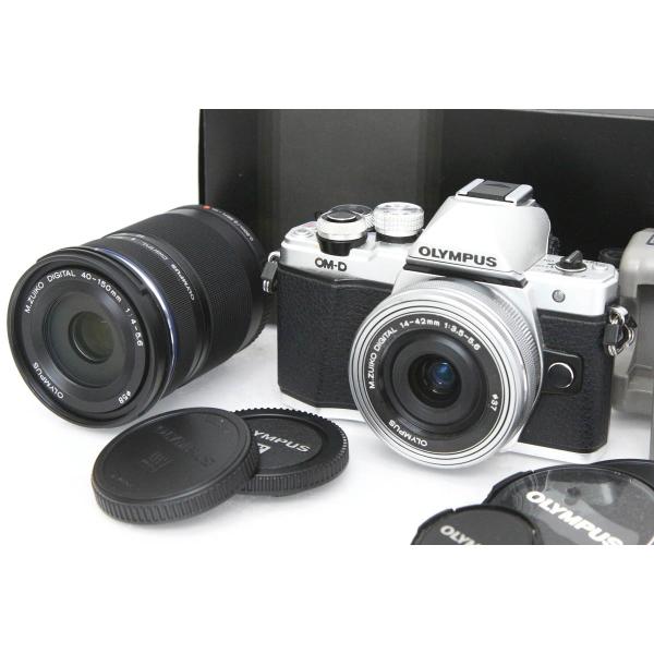 ■商品名オリンパス OM-D E-M10 Mark II EZダブルズームキット [シルバー]（センサー清掃済み） ■状態並品[外観]全体的に使用に伴うスレや傷があります。 [光学]ファインダーやイメージセンサーに異常は無くきれいな状態です...