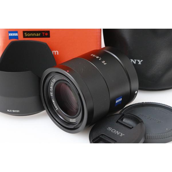 ■商品名ソニー Sonnar T* FE 55mm F1.8 ZA SEL55F18Z■状態良品[外観]概ねきれいな状態ですが、一部スレや傷があります。前部鏡筒に目立つキズ、リング部にスレがあります。[光学]チリの混入はありますがくもりやカ...