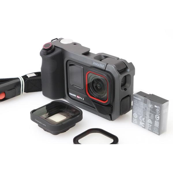 ■商品名Insta360 Ace Pro 2 プロシューターキット [ミッドナイトブラック]■状態美品[外観]わずかなスレや小傷はありますが、中古品としてきれいな状態です。[光学]レンズにチリの混入はありますが、カビやくもりはありません。[...