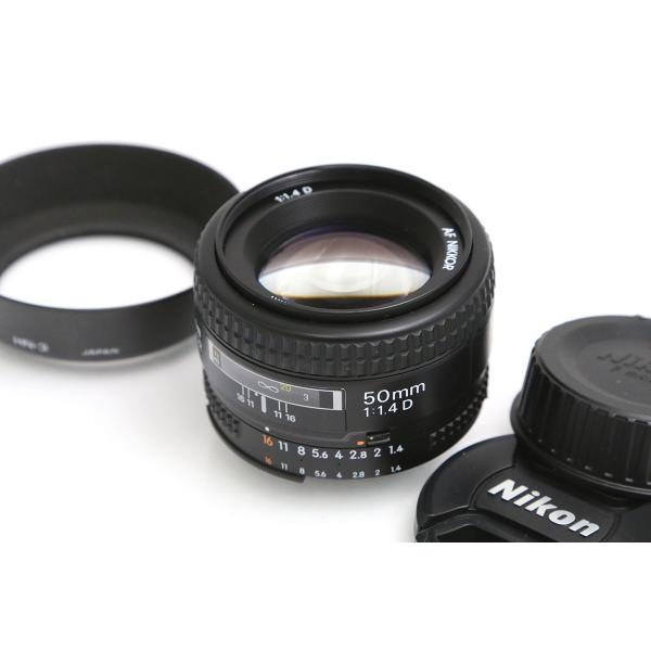 ■商品名ニコン AI AF Nikkor 50mm f/1.4D ■状態 お買い得品・後群レンズにくもりがあります。・前玉にキズがあります。 [外観]全体的に使用に伴うスレや傷があります。 [光学]後群レンズにくもりがあります。前玉にキズが...