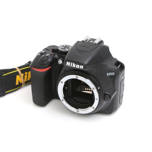 ■商品名ニコン D3500ボディ［ブラック］ ■状態 ジャンク品電池接点腐食の為、状態動作未確認につきジャンク品としての出品となります。 [外観]状態は商品写真よりご確認ください。 ■付属品商品写真に写っているものが全てです。商品写真よりご...
