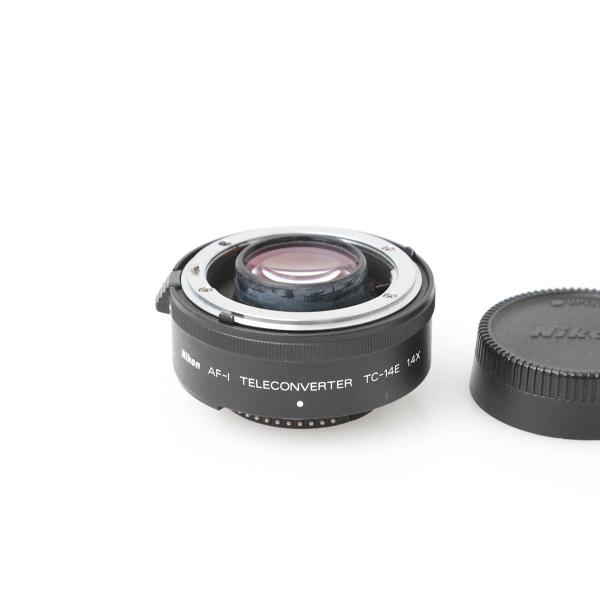 ■商品名ニコン AI AF-I Teleconverter TC-14E ■状態 お買い得品状態や使用感を考慮し、お買い得品相当のコンディションとして出品しております。フロントキャップが欠品しています。現状確認できる症状を記載しております。...