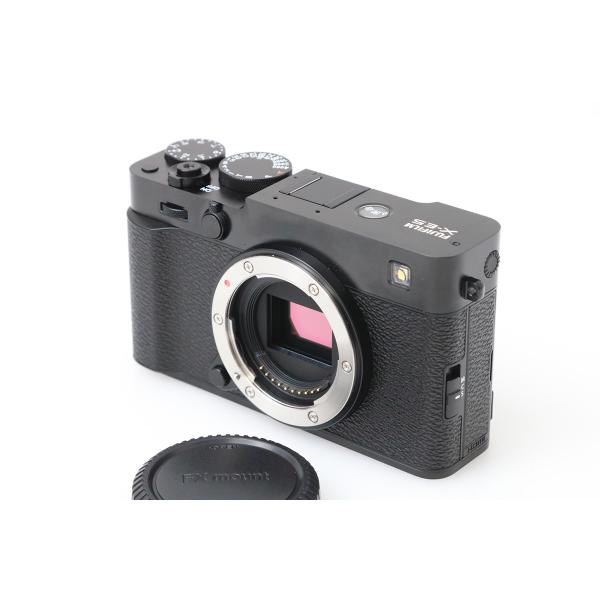 ■商品名富士フイルム FUJIFILM X-E5 ボディ [ブラック]■状態美品[外観]わずかなスレや小傷はありますが、中古品としてきれいな状態です。[光学]ファインダーやイメージセンサーに異常は無くきれいな状態です。[動作]基本動作に異常...