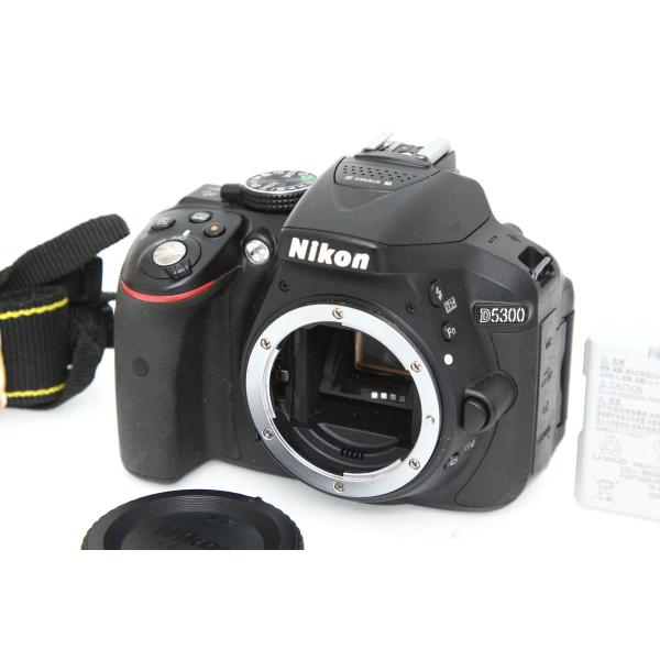■商品名ニコン D5300 ボディ■状態お買い得品ミラーボックス内/ファインダー内にカビが発生しております。発光部焼けがあります。日付等保持しない可能性があります。外観汚れがひどい状態です。現状確認できる症状を記載しております。記載以外の症...