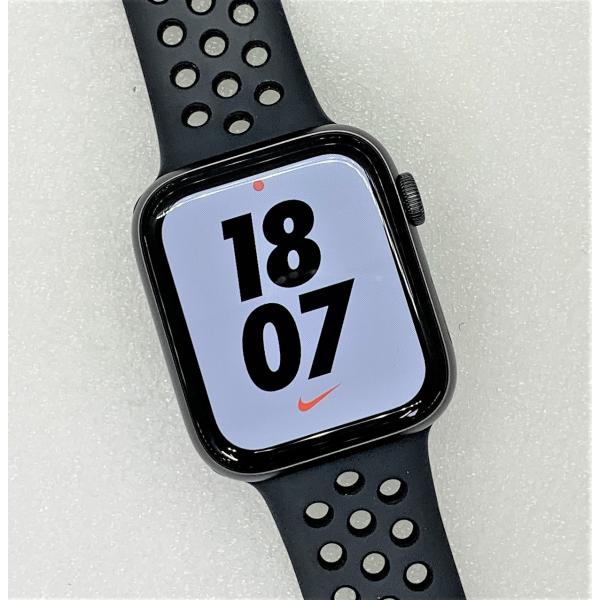 Apple Watch Series 5 Nike (GPSモデル)44 mmケース（モデル：A2093）スペースグレイのアルミニウム製アンスラサイト/ブラックNikeスポーツバンド●内蔵ストレージ容量：32GB●OS：watchOS 10...