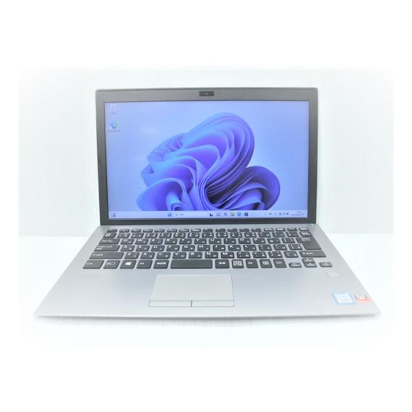 [仕様]●CPU：Corei5-8250U 1.60GHz●メモリ：8GB●内蔵ストレージ：256GB-SSD●光学ドライブ：非搭載●液晶：13.3インチワイド（1920ｘ1080）●Webカメラ：あり●通信：有線LANあり(10/100/...