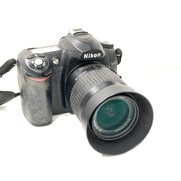 [仕様]●カメラ有効画素数：6.1メガピクセル●撮像素子：23.7 x 15.6mmサイズ原色CCD●記録媒体：SDメモリ−カード●液晶ディスプレイ：2.0型●レンズマウント：ニコンFマウント●付属レンズ：AF-S DX 18~55mm f...