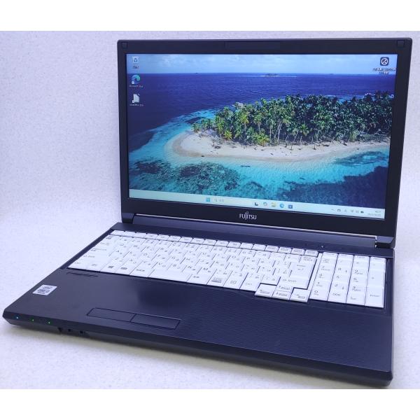 スタンダードなA4ノートタイプに便利な10キー付き、Officeセットアップ済みWindows11推奨CPUから２世代あとのCPU搭載でこの価格は宇宙最安安い理由はカタログ最低スペックに近いということ勿論動作などには問題なく、WEBの閲覧や...