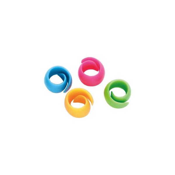 【取寄品 出荷：約5−9日 土日祝除く】ミシン糸のほつれを防ぎながら、糸をしっかりホールドし、収納もできる優れものです。