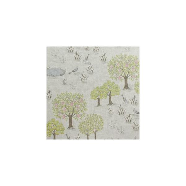 【取寄品 出荷：約5−9日 土日祝除く】刺しゅう作家、マカベアリスさんデザインのカットクロス生地です。